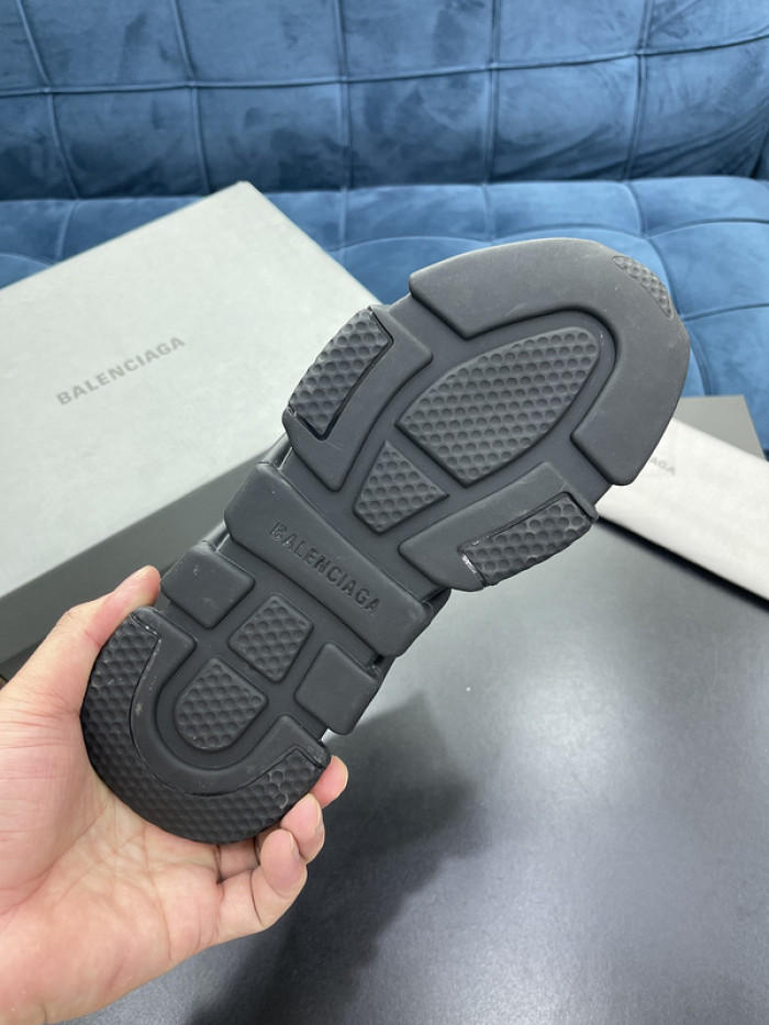 Shop For And Buy SPEED TRAINER SNEAKERS 1000042 - BALENCIAGA - Footwear ...