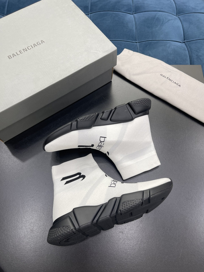 Shop For And Buy SPEED TRAINER SNEAKERS 1000042 - BALENCIAGA - Footwear ...